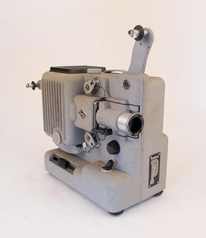 Motion Picture Projector Eumig Wein P8 | Record | DigitalNZ