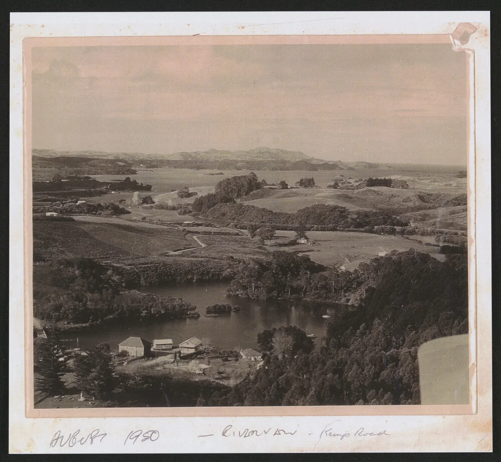 Hardcastle Photographs (16) | Record | DigitalNZ