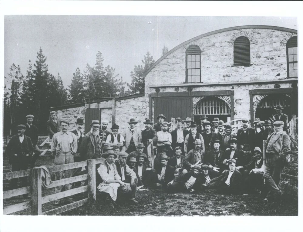 Teviot Station - Woolshed Shearers Group | Record | DigitalNZ