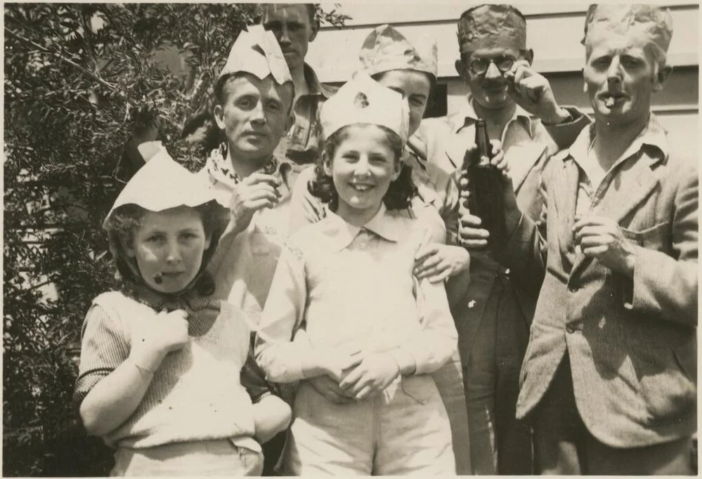 Rodney Kennedy, Colin McCahon, W.H. Allen and daughters | Record ...