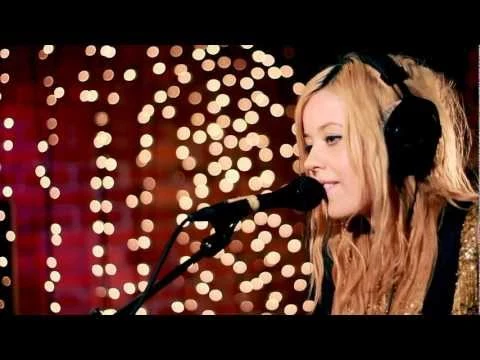 In Session: Ruby Frost - Goodnight | Record | DigitalNZ