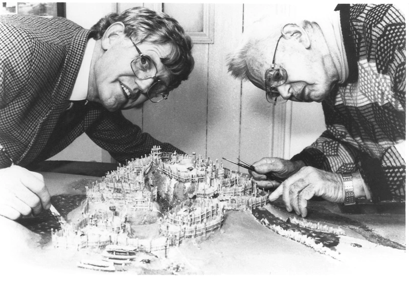 Diorama contour model of Ohui A Rangi Paa with Alan La Roche and Geoff ...