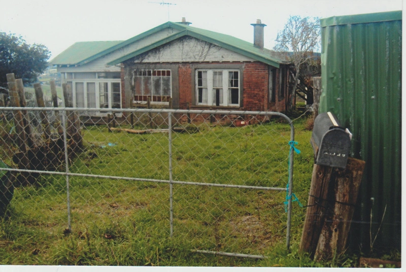 The Hattaway farm homestead | Record | DigitalNZ