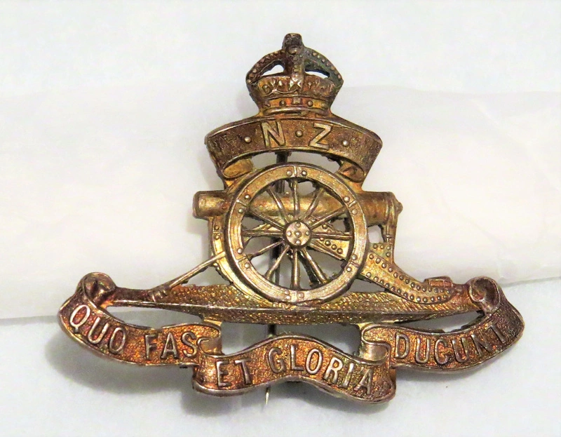 Military Badge | Record | DigitalNZ