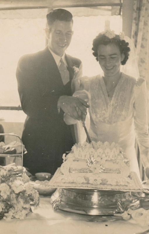 Logue and Jones Family Wedding | Record | DigitalNZ