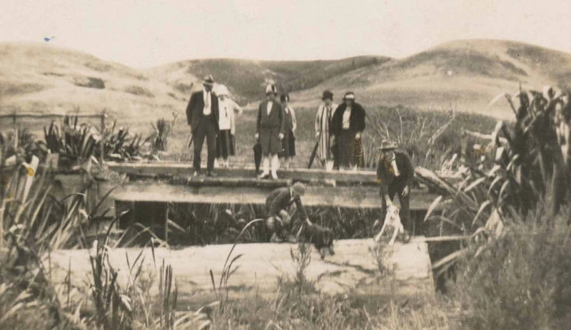 Logue Family | Record | DigitalNZ