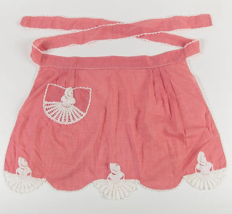 Apron, Red and White Gingham | Record | DigitalNZ