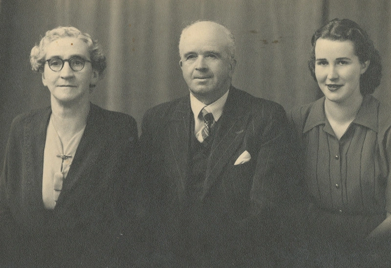 Photograph, Macpherson Family | Record | DigitalNZ