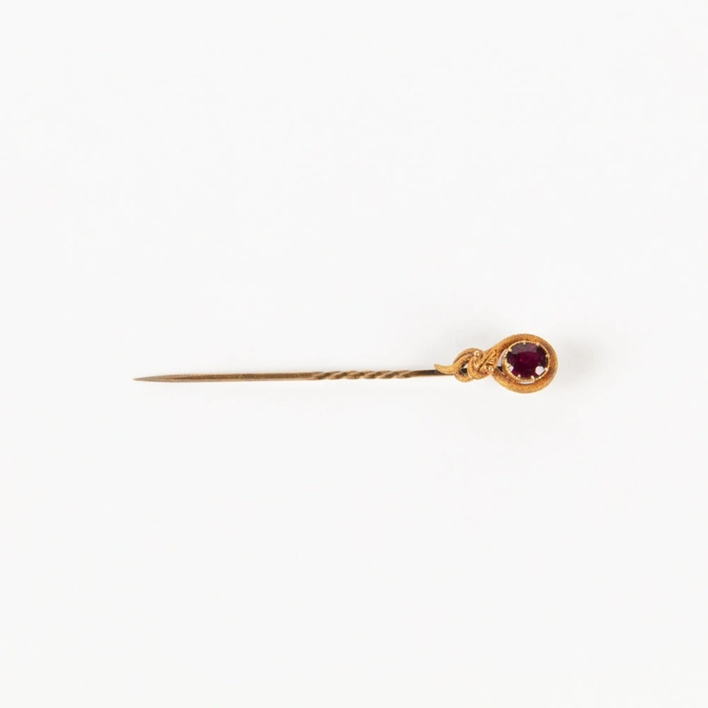 Tie Pin, Garnet Inset | Record | DigitalNZ