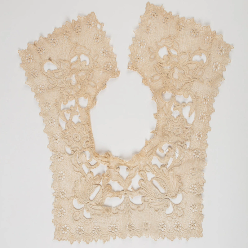 Collar, Ecru Embroidered Lace on Machine Made Net | Record | DigitalNZ