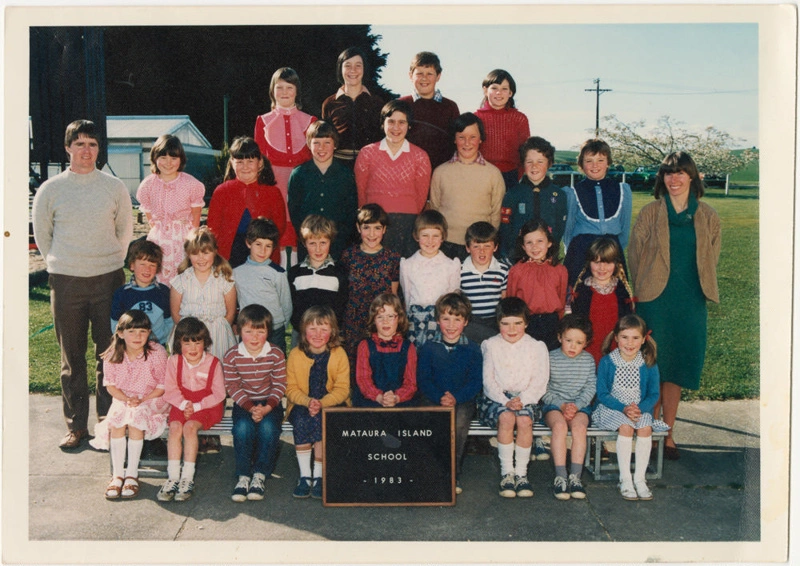 Photograph, Mataura Island School 1983 | Record | DigitalNZ