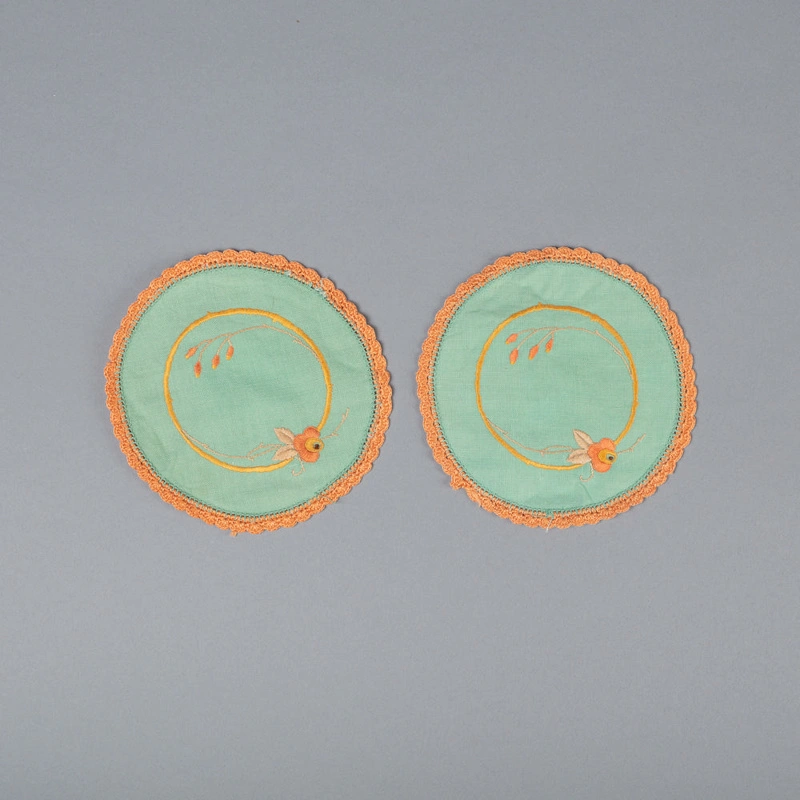 Dressing Table Set, Green with Orange Decorations | Record | DigitalNZ