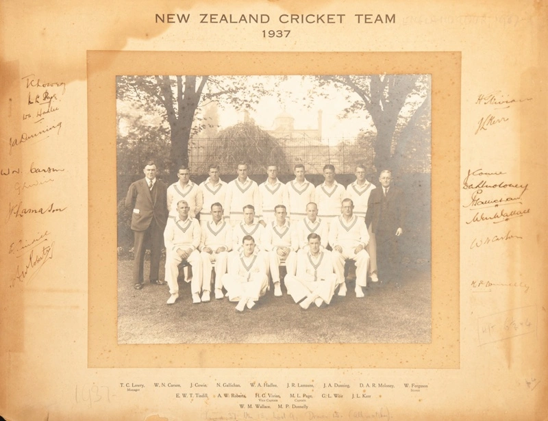 Photo: New Zealand Cricket Team, 1937 | Record | DigitalNZ