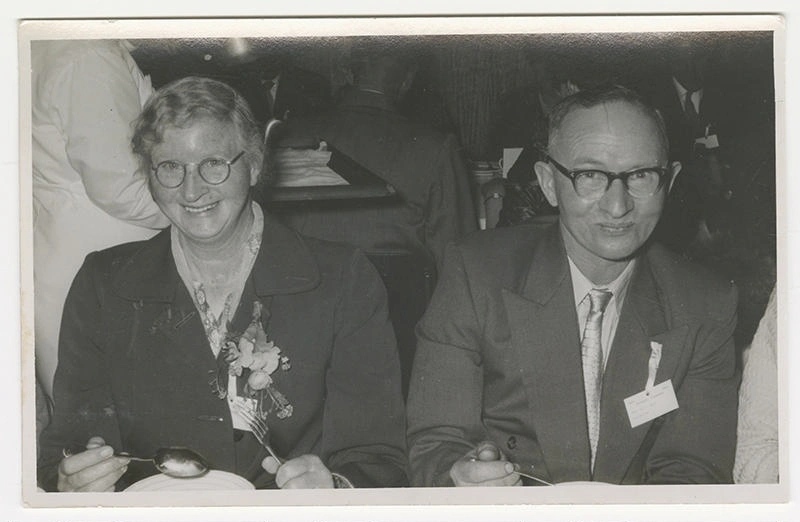Photograph, George and Annie Blee | Record | DigitalNZ