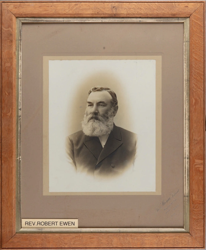 Framed photograph, Portrait of Reverend Robert Ewen | Record | DigitalNZ