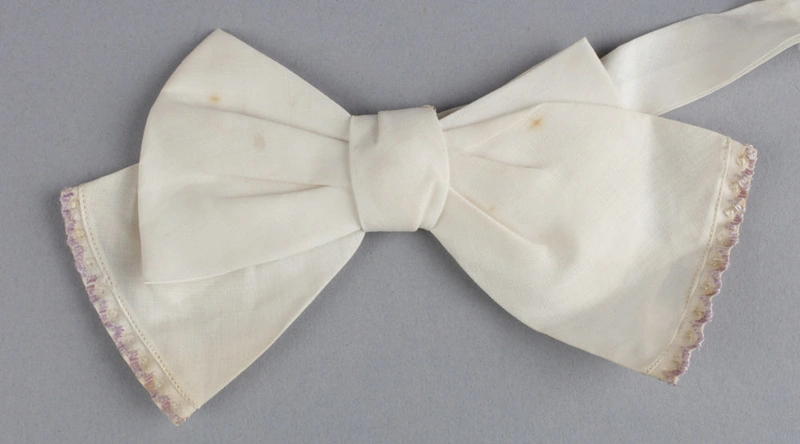 Tie, Bowtie, Woman's | Record | DigitalNZ