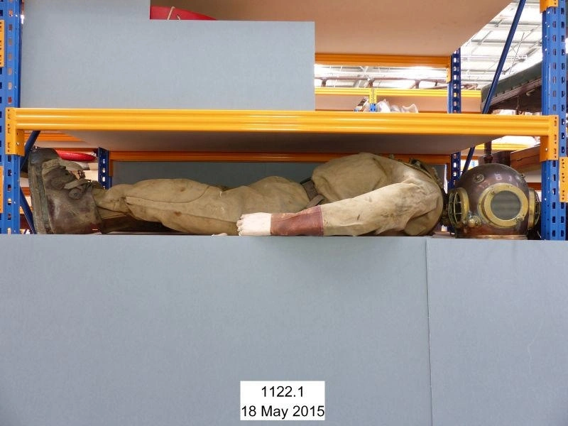 Diving suit | Record | DigitalNZ