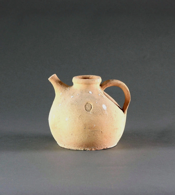 Spouted jug | Record | DigitalNZ