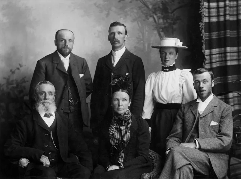 Powell Family | Record | DigitalNZ