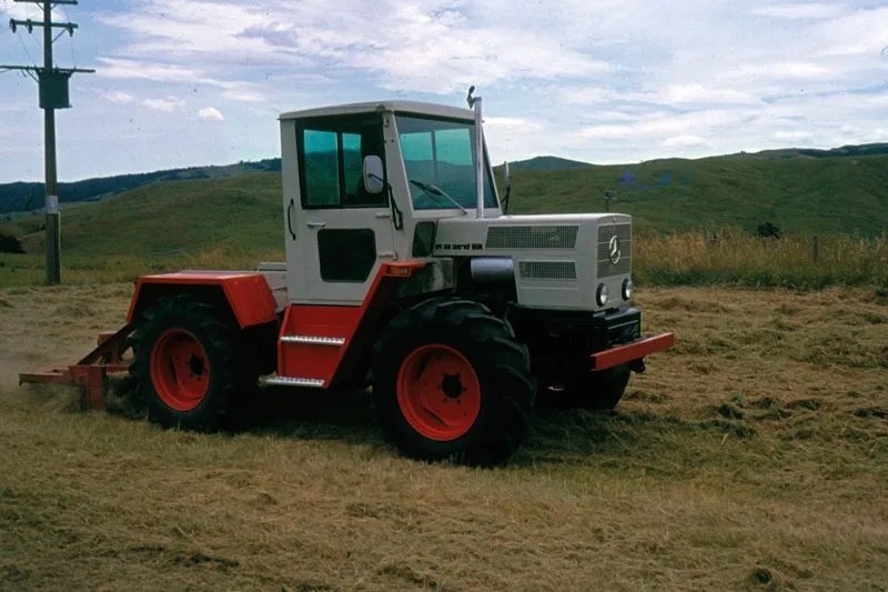 Mowing Hay | Record | DigitalNZ