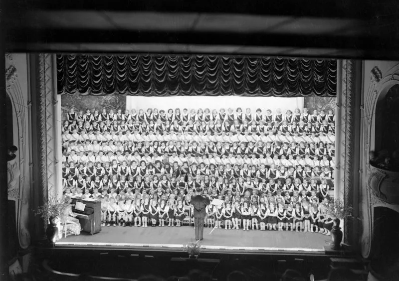 Choir | Record | DigitalNZ