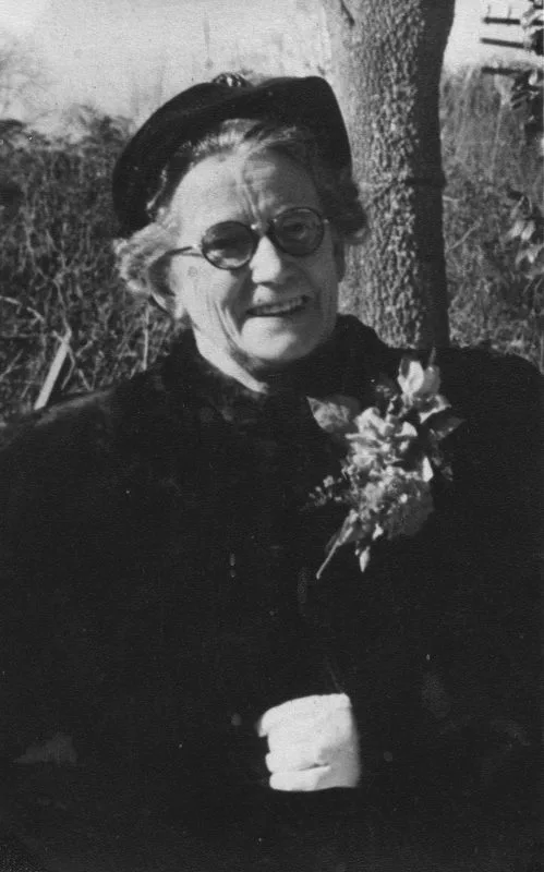 Annie Curtis | Record | DigitalNZ