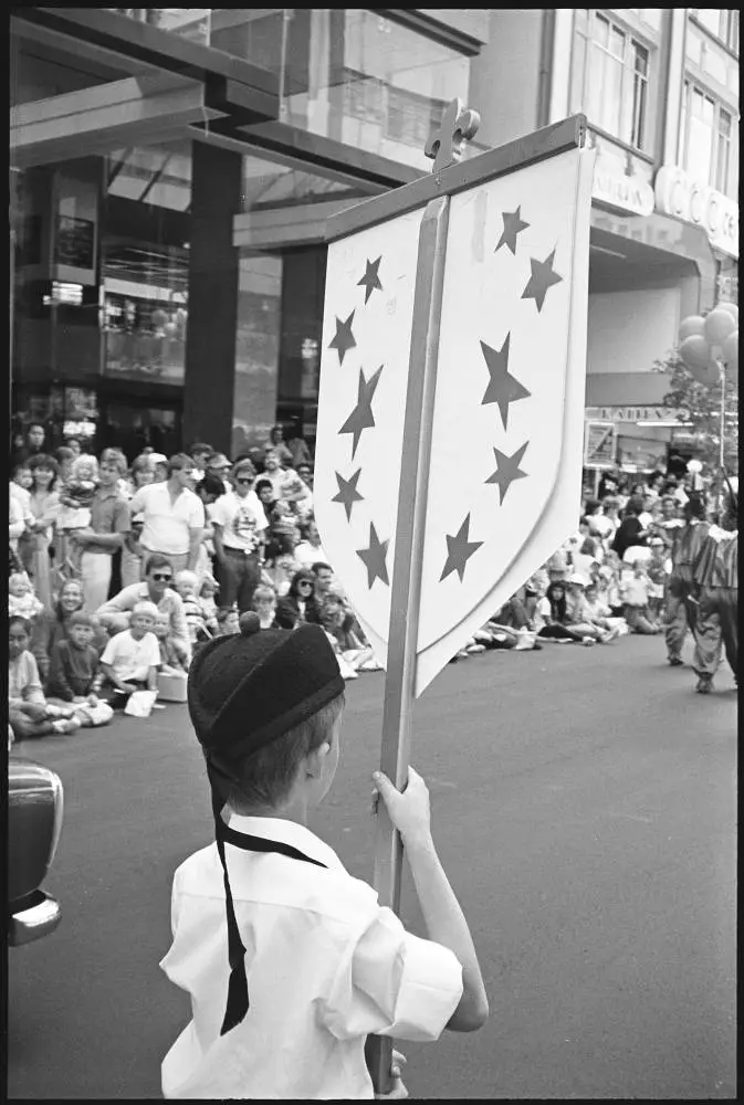 Farmers Santa Parade, Queen Street, 1989 | Record | DigitalNZ
