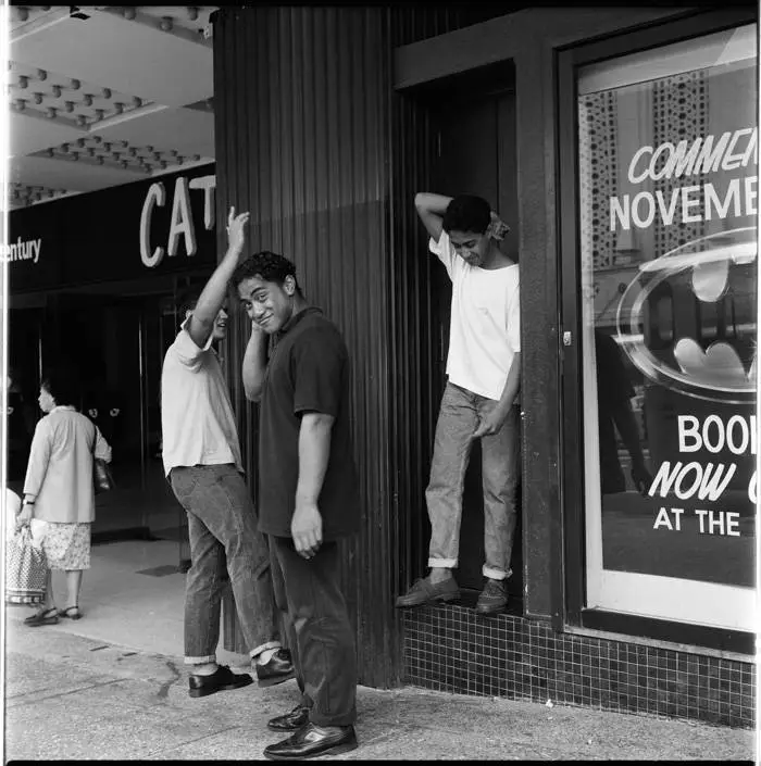 Odeon Theatre complex, Queen Street, 1989 | Record | DigitalNZ