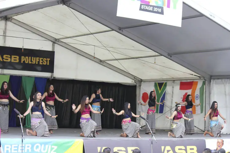 Middle Eastern dance, ASB Polyfest, 2016. | Record | DigitalNZ
