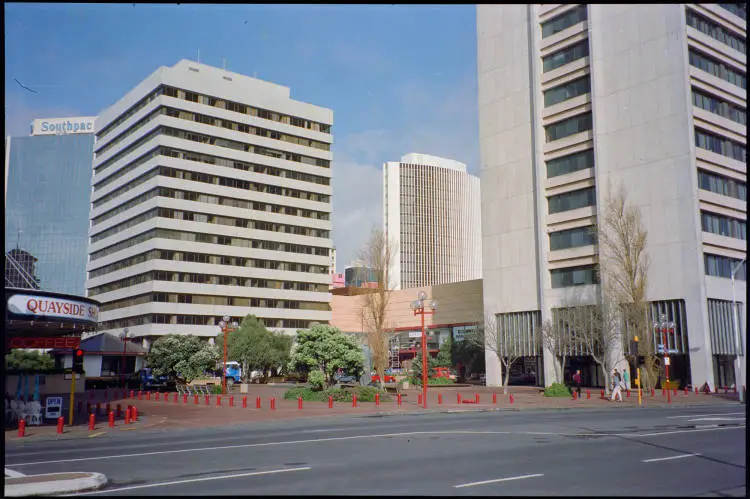 QE2 Square, Central Auckland | Record | DigitalNZ