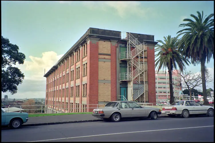 Islington Block, Auckland Hospital, Park Road, Grafton | Record | DigitalNZ