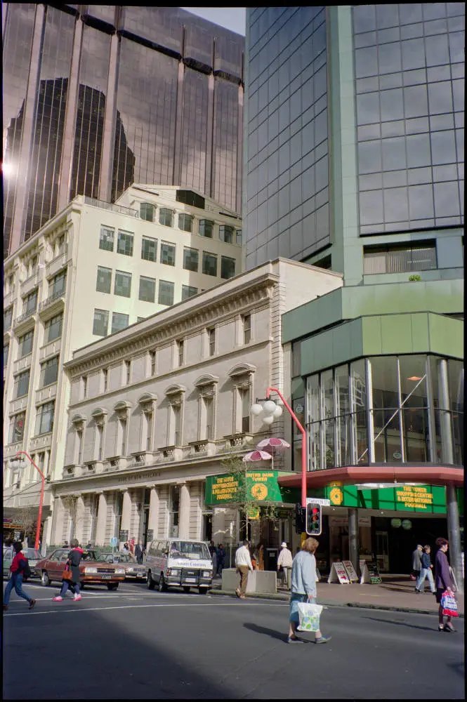 United Bank Tower, Queen Street, Auckland Central | Record | DigitalNZ