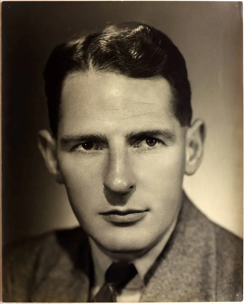 Martyn Finlay, 1945 | Record | DigitalNZ