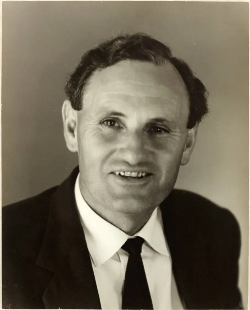 Neil Carr-Smith, 1969 | Record | DigitalNZ