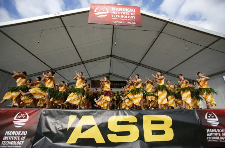Onehunga High School students perfroming at the 2015 ASB Polyfest. | Record | DigitalNZ