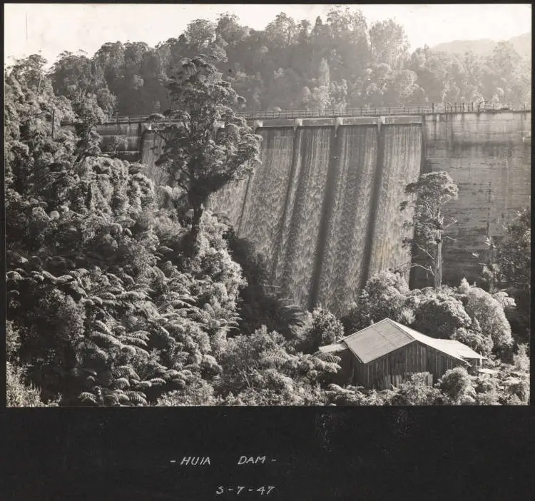 Huia Dam, 1947 | Record | DigitalNZ