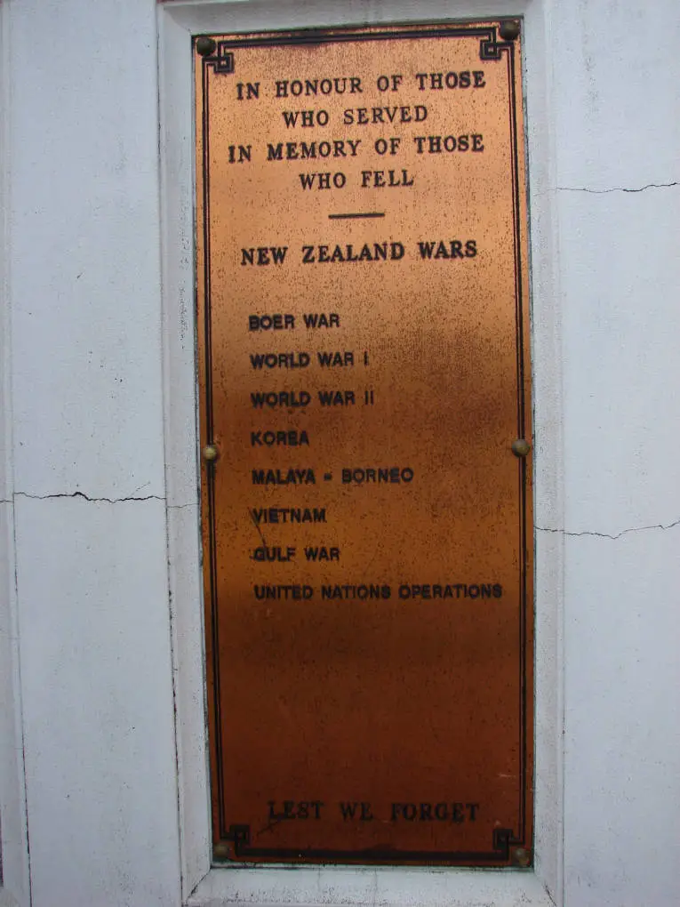 Pukekohe memorial chaplet, 2008 | Record | DigitalNZ