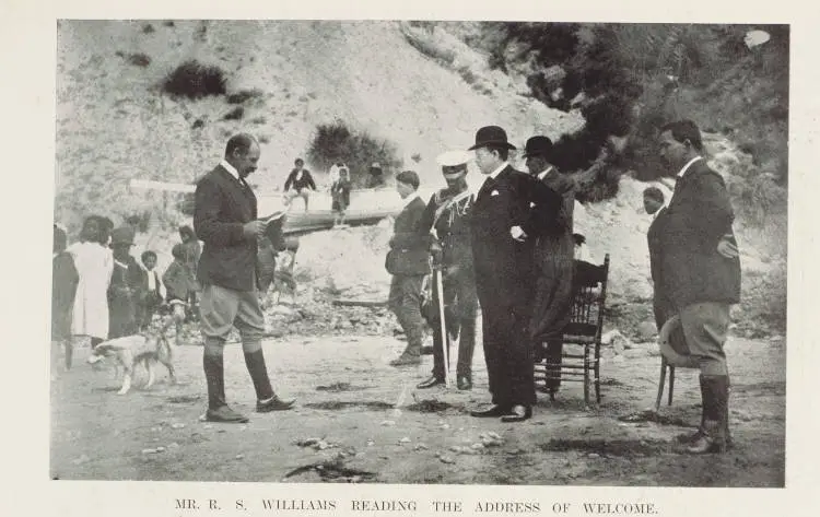 Mr. R.S. Williams reading the address of welcome | Record | DigitalNZ