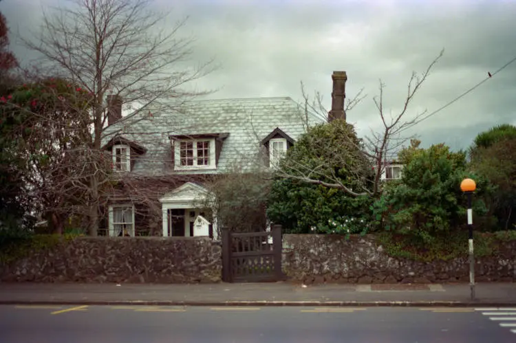 Coldicutt House, 753 Mount Eden Road, Mount Eden, 1986 | Record | DigitalNZ