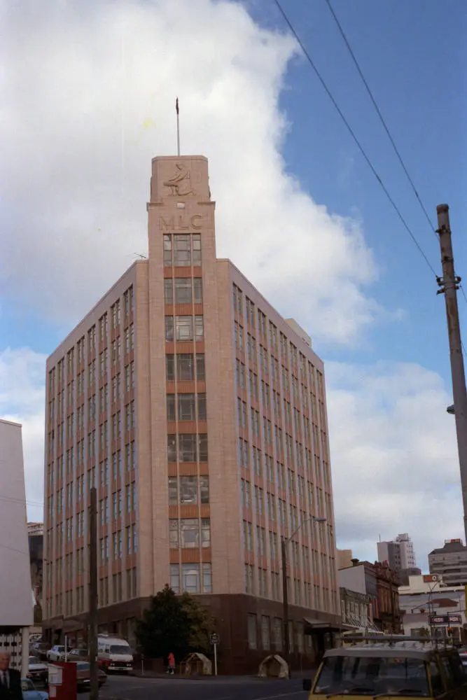 MLC building, Queen Street, Auckland Central, 1986 | Record | DigitalNZ