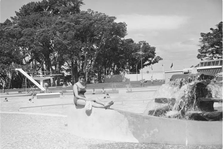 Point Erin Baths, Herne Bay, 1964 | Record | DigitalNZ