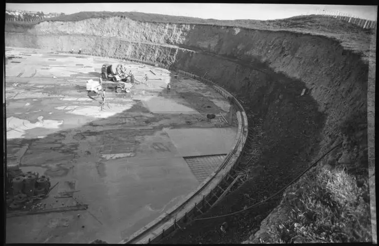Mount Roskill reservoir construction, 1962 | Record | DigitalNZ