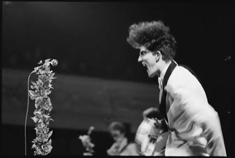 Split Enz, Auckland Town Hall, 1975 | Record | DigitalNZ