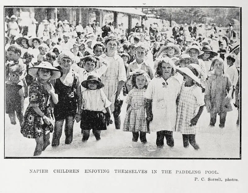 Napier children enjoying themselves in the paddling pool | Record ...