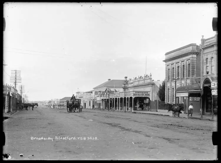Broadway, Stratford | Record | DigitalNZ
