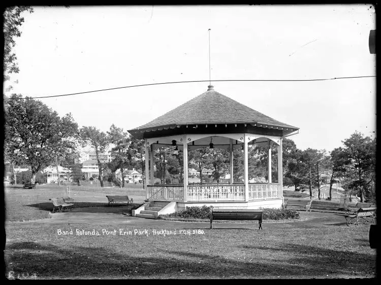 Band Rotunda, Point Erin Park, Auckland | Record | DigitalNZ