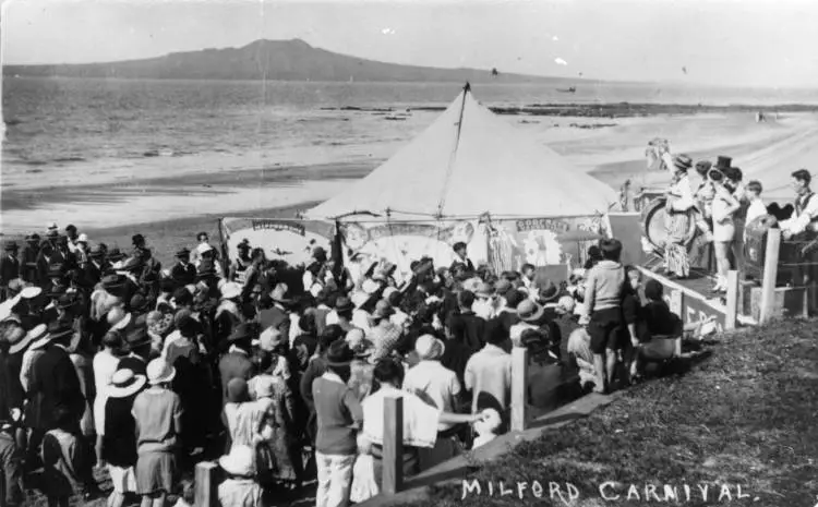 Milford Carnival, 1927. | Record | DigitalNZ