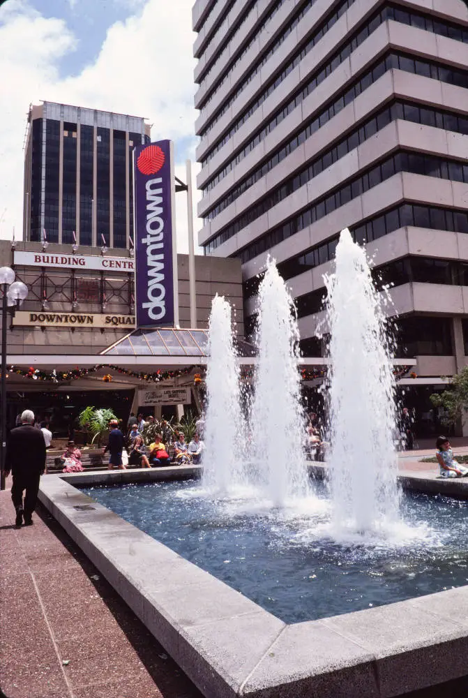 Coutts Fountain in Queen Elizabeth Square, Auckland Central | Record ...