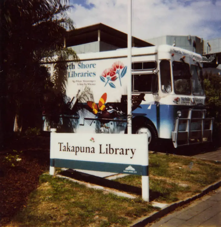 North Shore Libraries' mobile library van parked in the entrance to ...