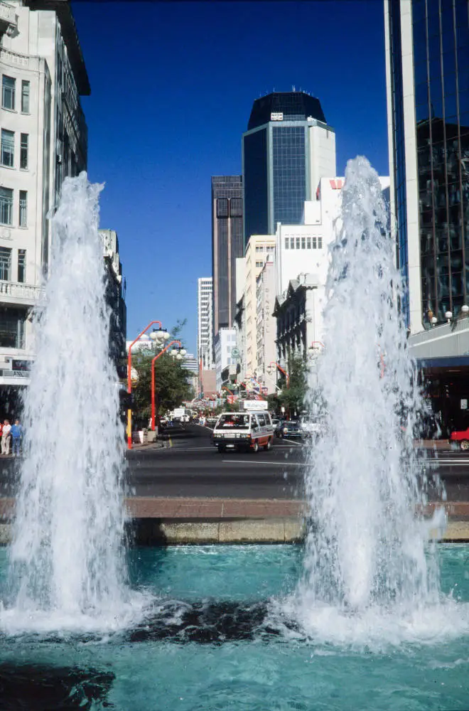 Coutts Fountain in Queen Elizabeth Square, Auckland Central | Record ...